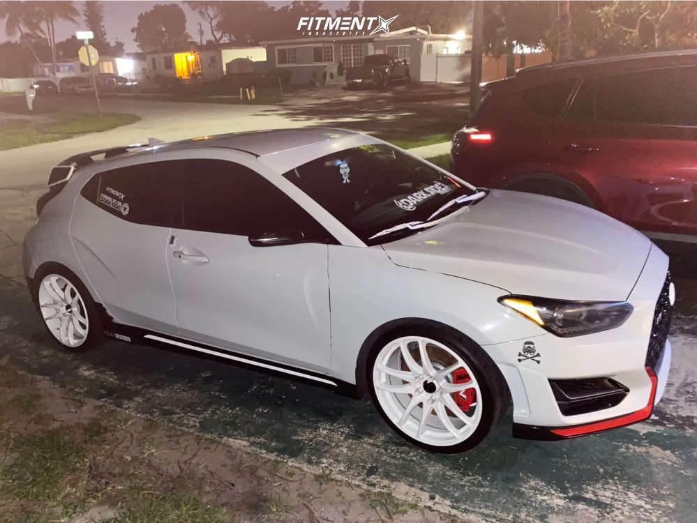 2020 Hyundai Veloster N Base with 19x9.5 Vors Tr4 and Firestone 235x35 ...