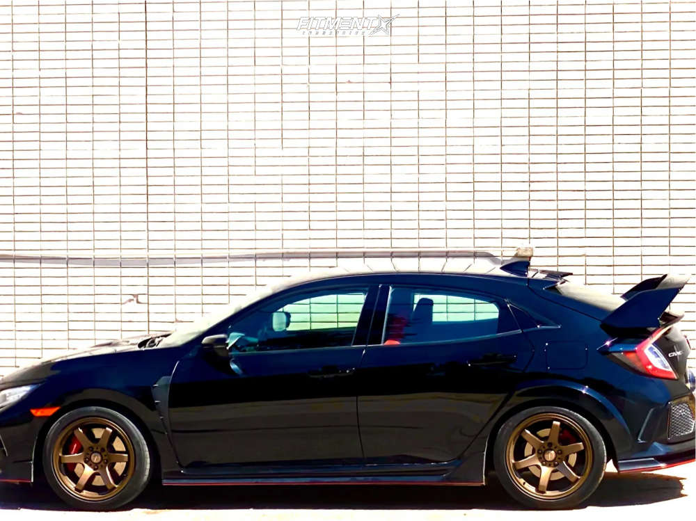 2019 Honda Civic Type R with 18x9.5 Superspeed Rf06rr and Continental ...