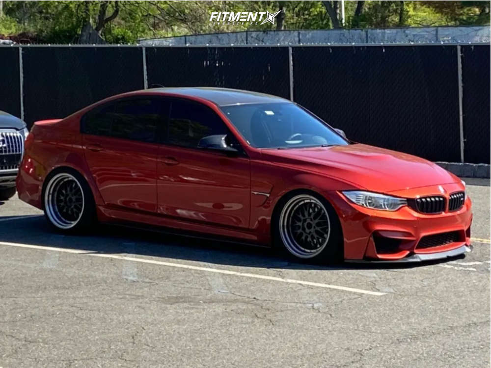 2015 BMW M3 Base with 19x9.5 ESR Sr05 and Continental 235x35 on ...
