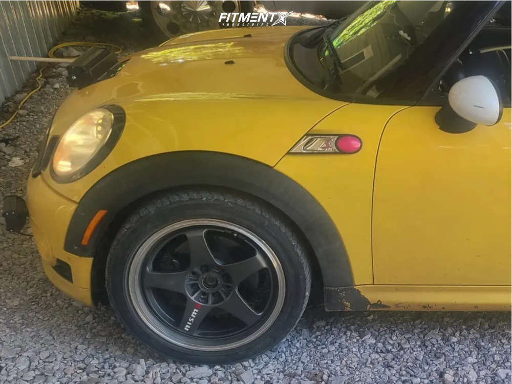 2008 Mini Cooper S with 17x7 XXR 962 and Vercelli 205x50 on Stock ...