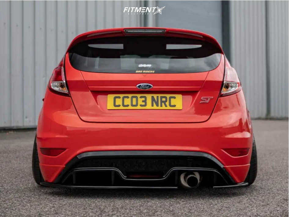 2015 Ford Fiesta ST with 16x8 Japan Racing JR15 and Falken 195x40 on ...