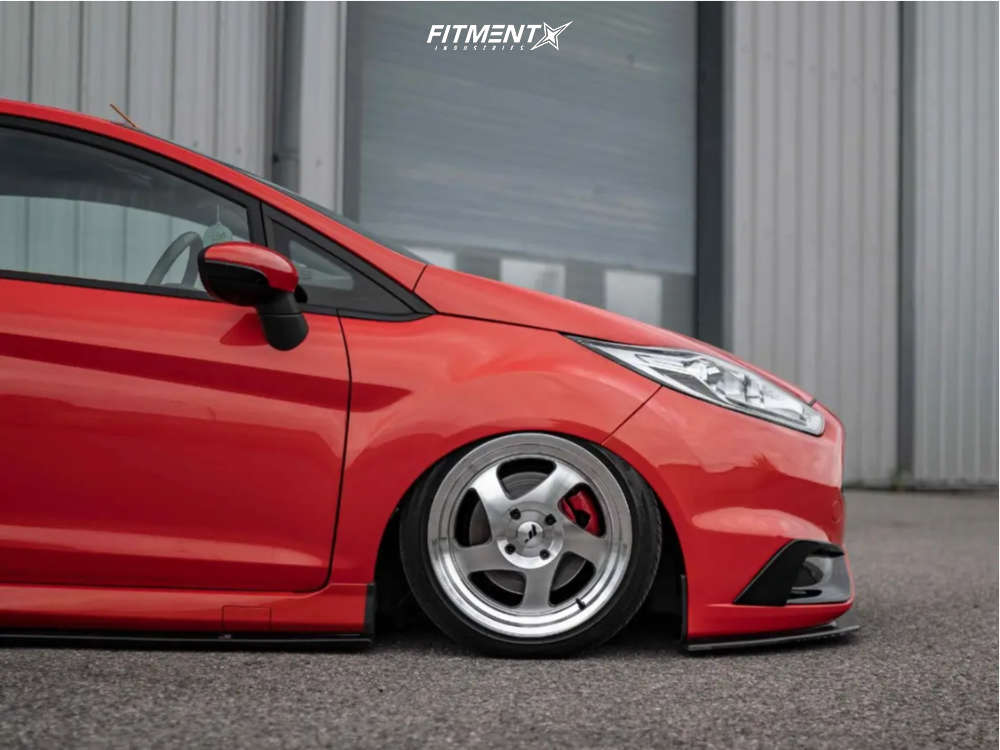 2015 Ford Fiesta ST with 16x8 Japan Racing JR15 and Falken 195x40 on ...