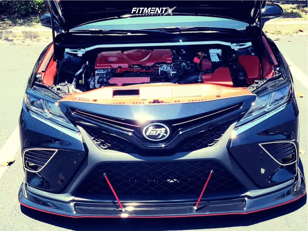 2020 Toyota Camry SE with 18x9.5 F1R F29 and Bridgestone 235x45 on Air ...