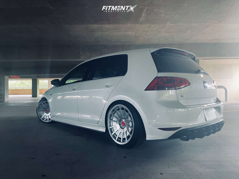 2017 Volkswagen Golf R Base with 18x9.5 3SDM 0.66 and Hankook 225x40 on ...