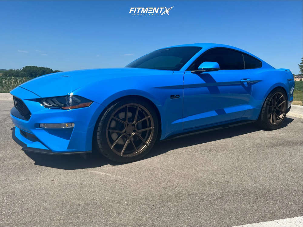 2022 Ford Mustang GT Premium with 20x9 Ferrada F8-fr8 and Nitto 275x35 ...