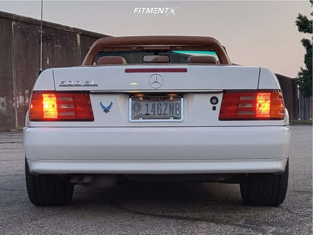 1992 Mercedes-Benz 500SL Base with 19x8.5 Ferrada FR2 and Continental ...