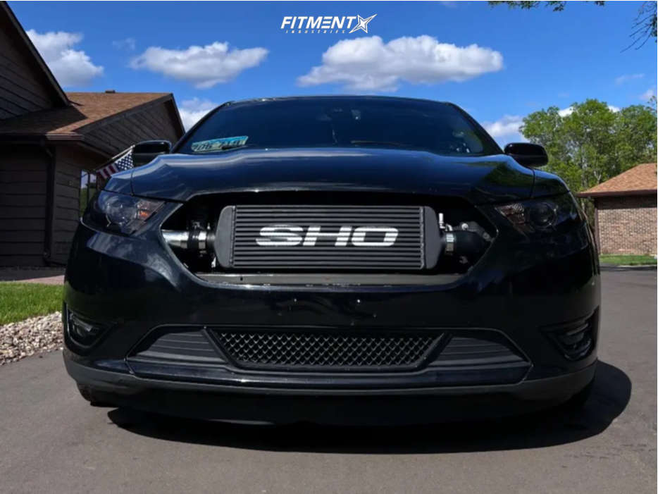 2015 Ford Taurus SHO with 20x9 F1R F103 and Michelin 245x35 on Lowering ...