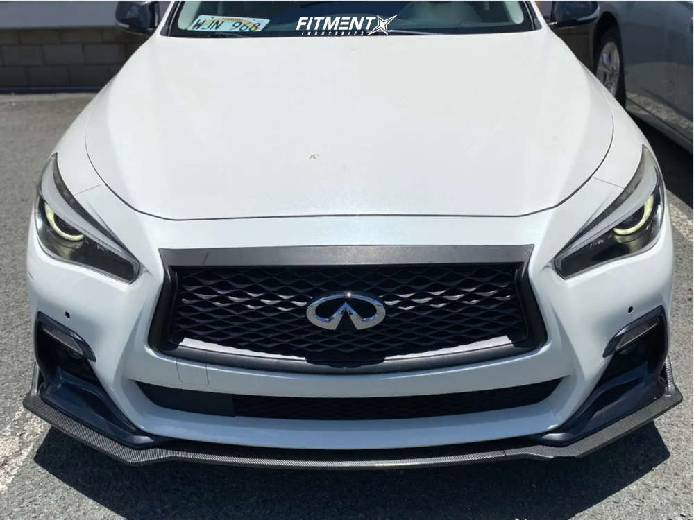 2018 INFINITI Q50 Luxe with 19x8.5 ESR Cs15 and Vercelli 245x40 on ...