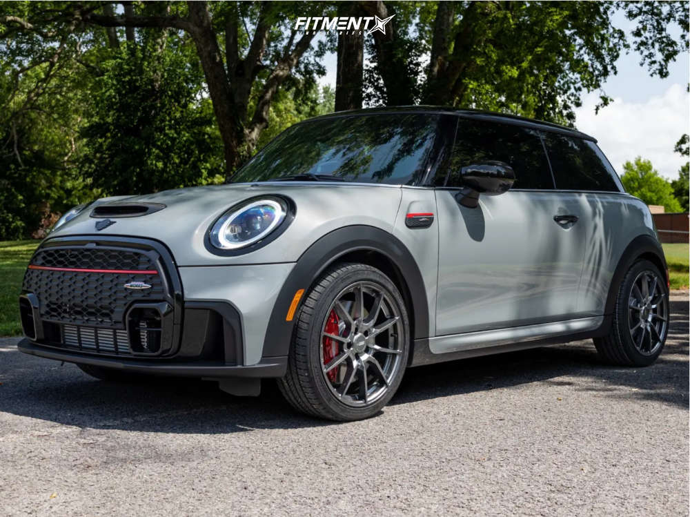 2022 Mini Cooper John Cooper Works with 18x8 Flow One Race Spec F6 and ...