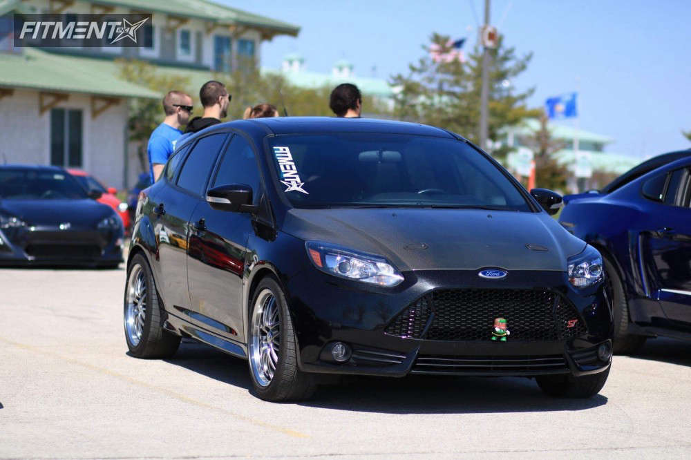 2013 Ford Focus ST with 18x8 Verde Kaos and Goodyear 245x35 on Lowering ...