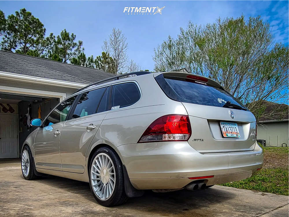 2013 Volkswagen Jetta Sportwagen Tdi with 18x8.5 3SDM 0.04 and Vercelli ...