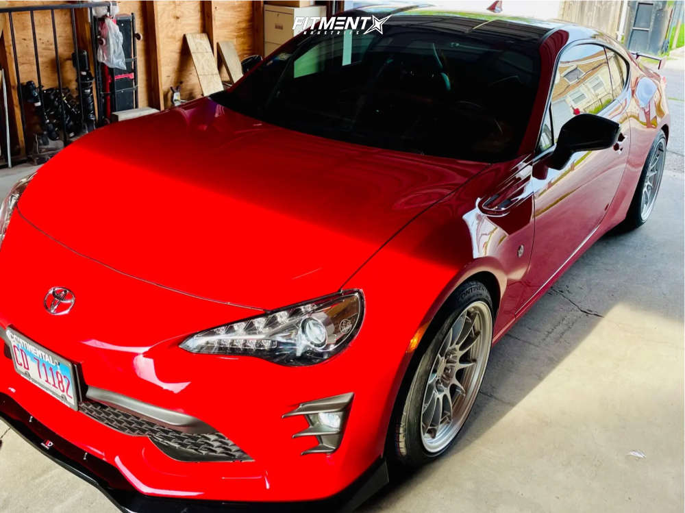 2020 Toyota 86 GT with 18x9.5 Enkei Nt03m and Continental 245x35 on ...