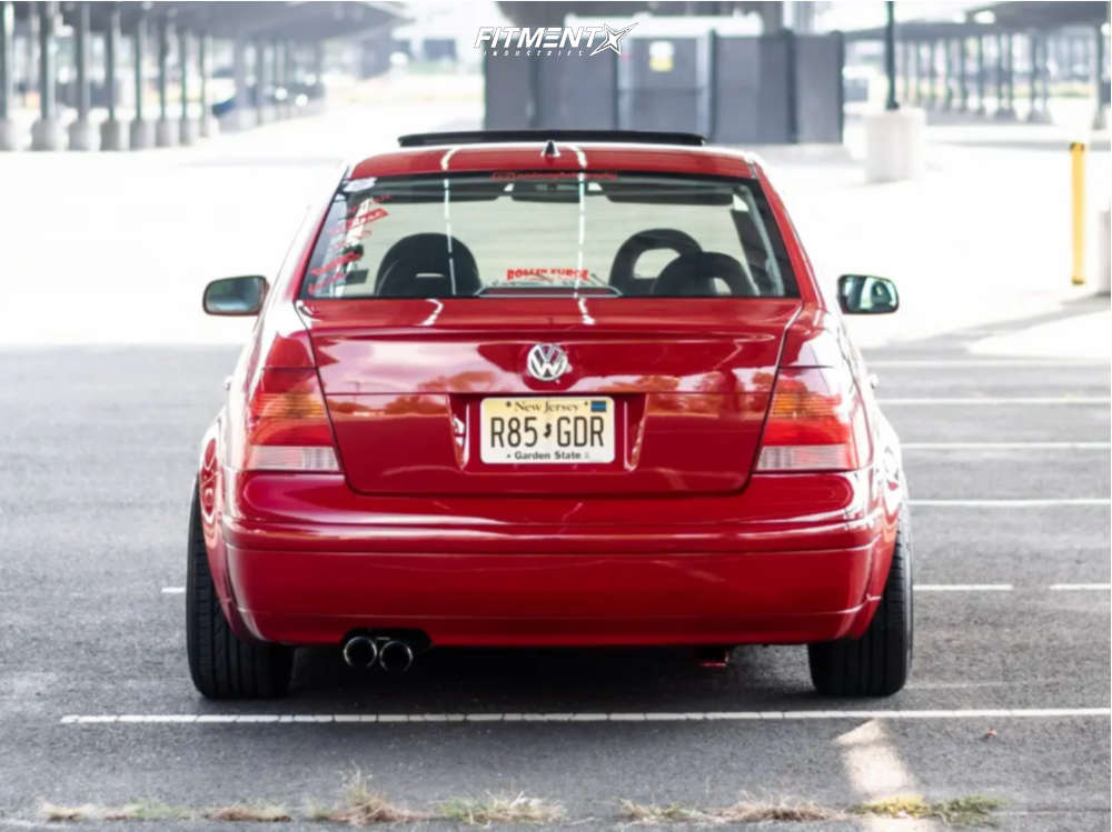 2001 Volkswagen Jetta GLX with 18x8.5 Radi8 R8a10 and Federal 225x35 on ...