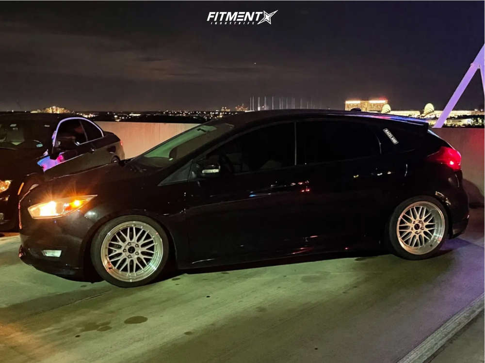 2015 Ford Focus SE with 18x9 Vors Vr8 and Hankook 225x40 on Coilovers ...