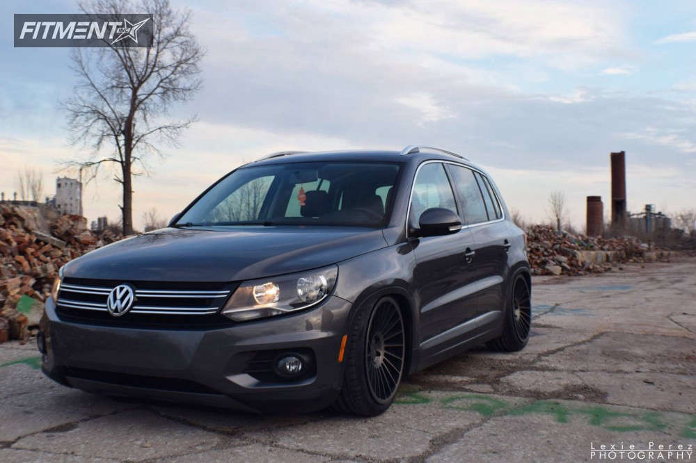 2014 Volkswagen Tiguan Base with 19x10 Rotiform Ind-t and Falken 245x35 ...
