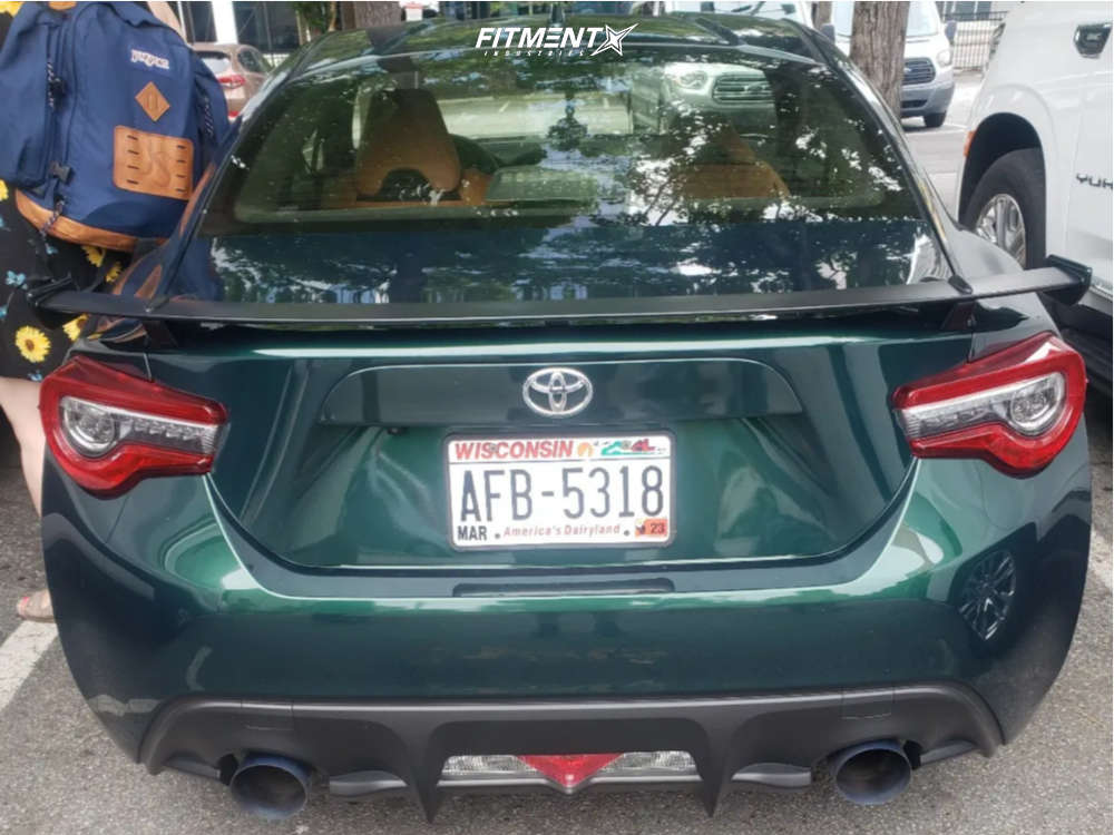 2020 Toyota 86 Hakone Edition with 18x8 Advan Racing RCII and ...