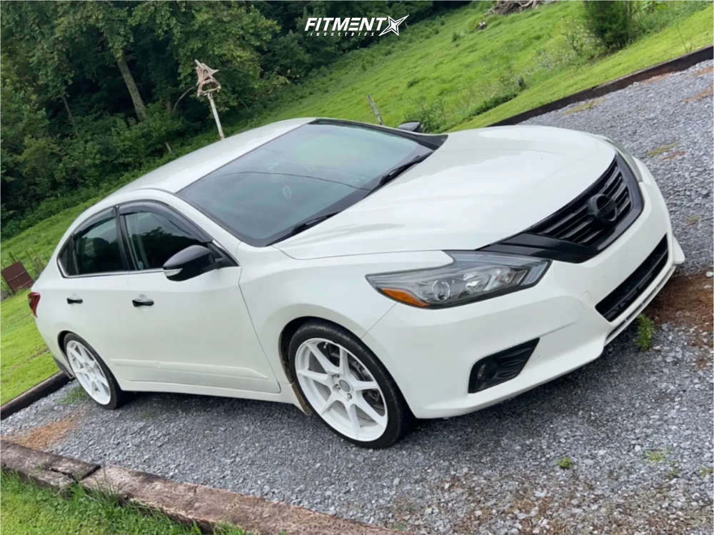 2017 Nissan Altima SR with 19x9.5 Enkei Tfr and Federal 245x35 on Air ...
