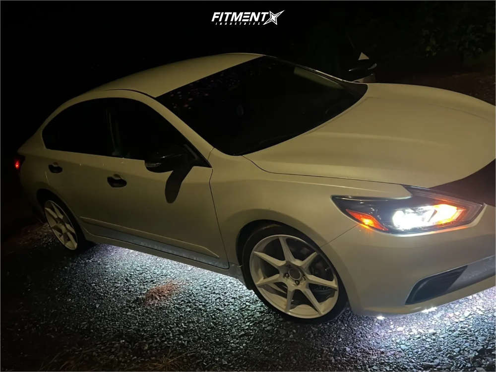 2017 Nissan Altima SR with 19x9.5 Enkei Tfr and Federal 245x35 on Air ...