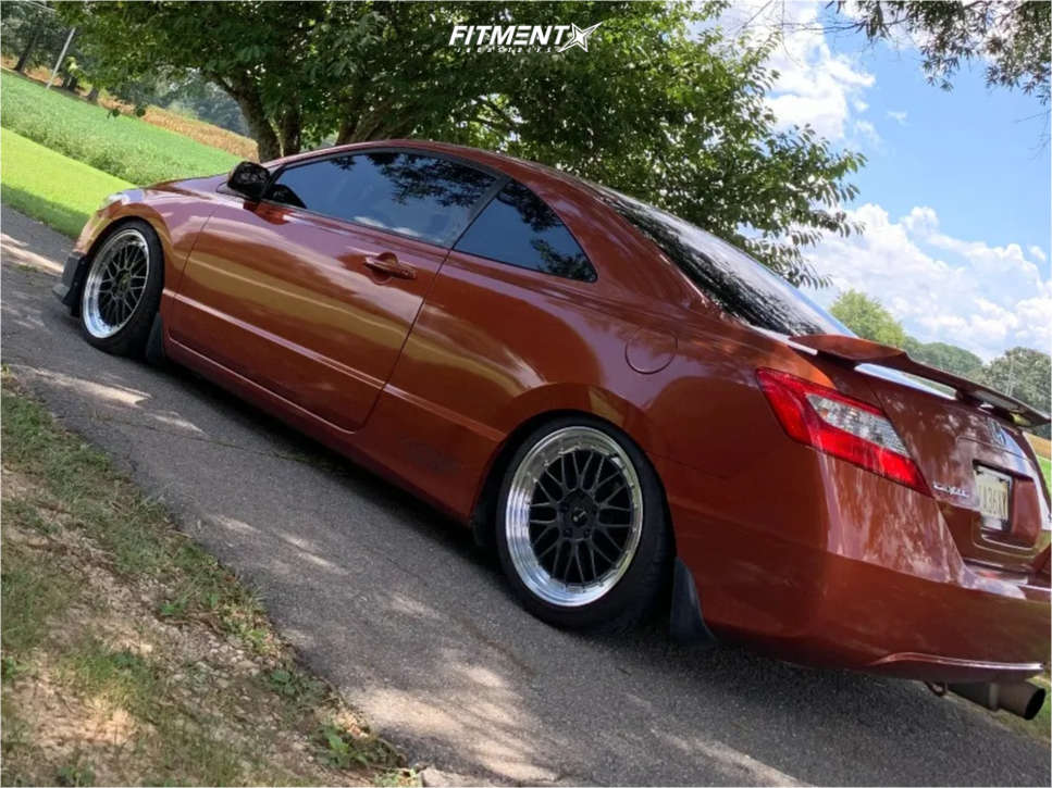 2009 Honda Civic Si with 17x8 Vors Vr8 and Nitto 205x40 on Coilovers ...