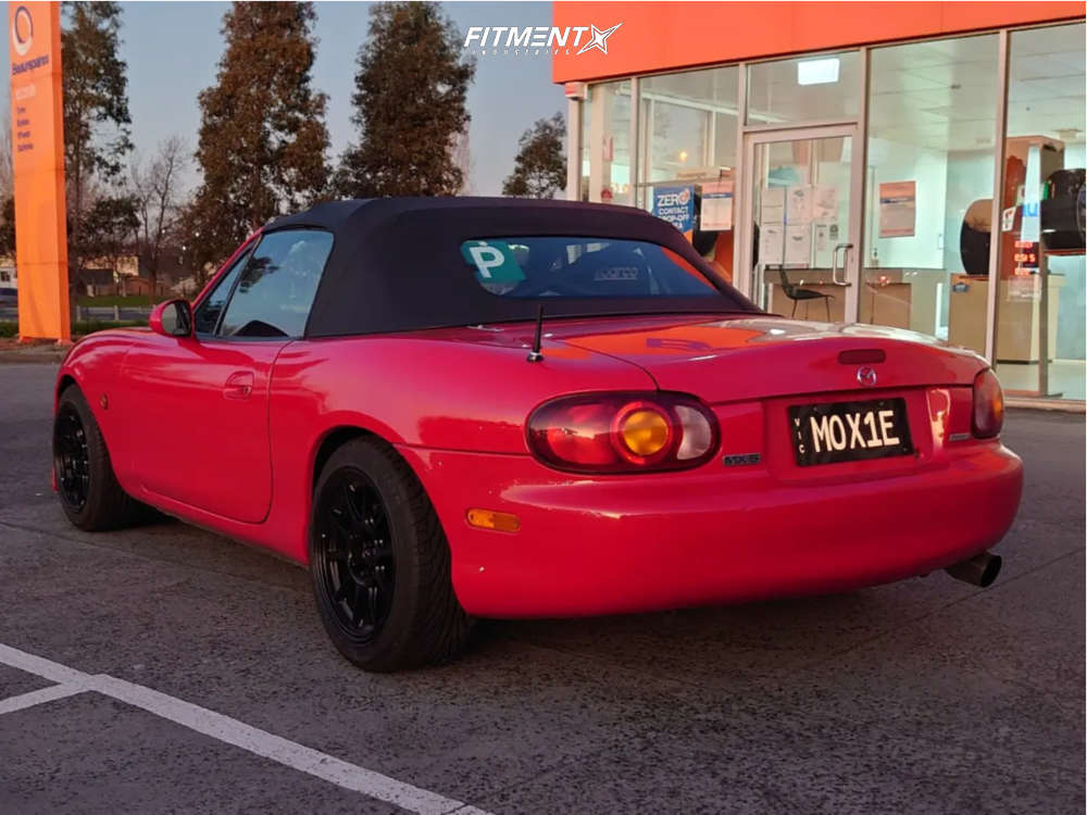 1999 Mazda Miata Base with 15x8 Konig Dekagram and Kenda 195x50 on ...