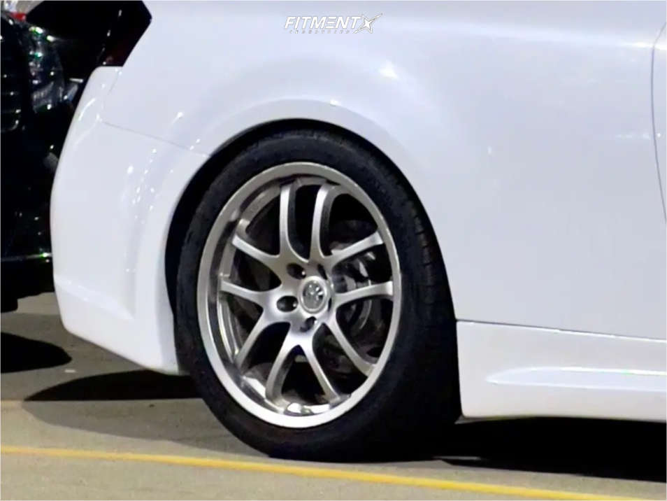 2005 INFINITI G35 Base with 19x8 Rays Engineering Infiniti Forged Rays ...