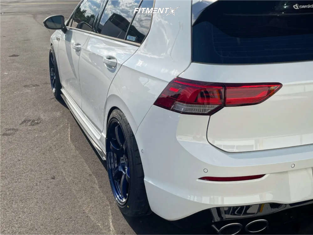 2022 Volkswagen Golf R Base with 18x9.5 Gram Lights 57dr and Firestone ...