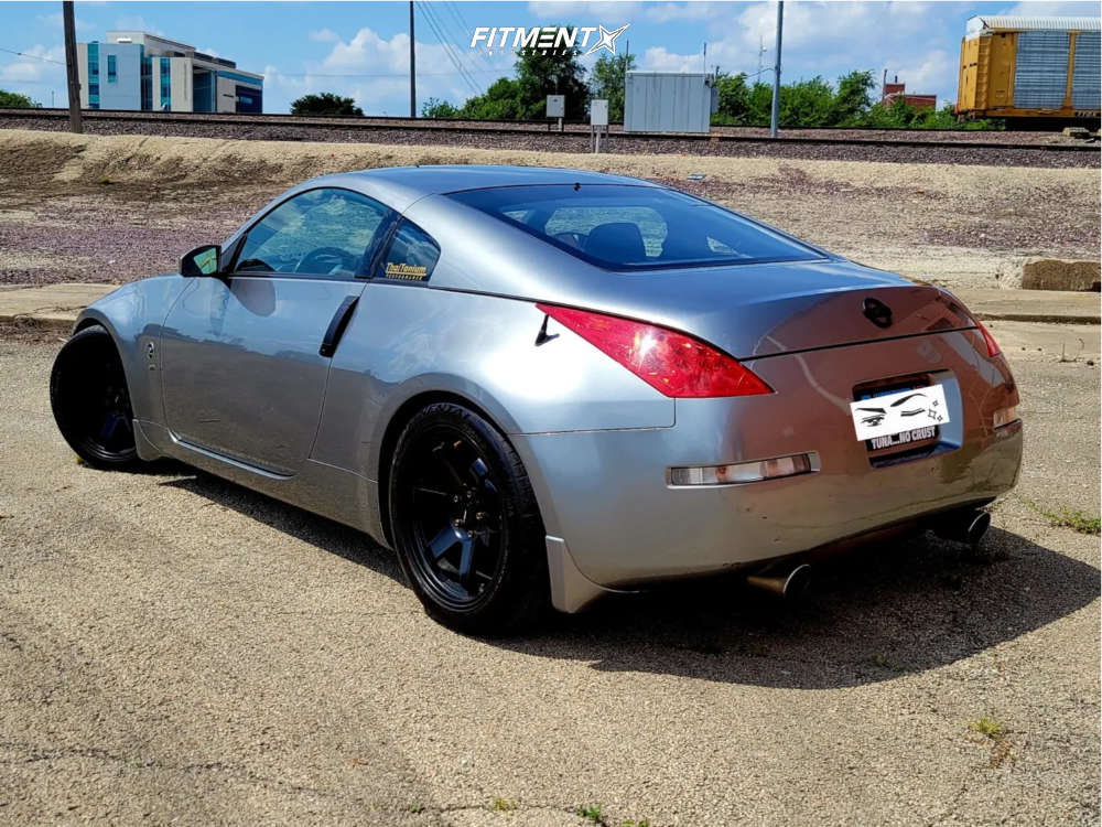 2006 Nissan 350Z Base with 18x9.5 AVID1 Av6 and Continental 265x40 on ...