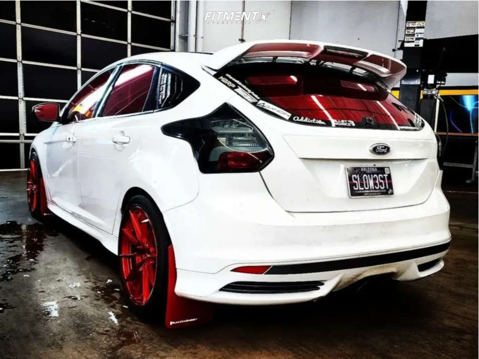 2014 Ford Focus ST with 18x8.5 XXR 567 and Federal 245x35 on Lowering ...