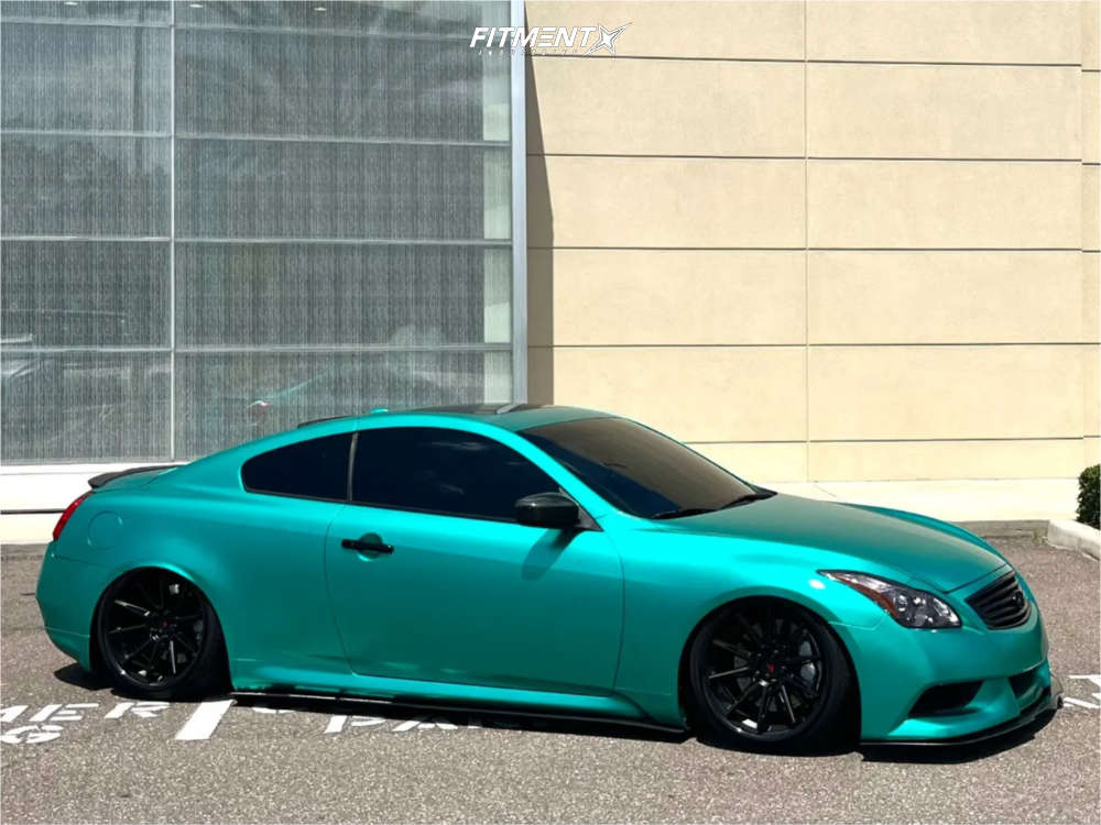 2009 INFINITI G37 Sport with 20x10.5 Ferrada CM2 and Achilles 255x30 on ...