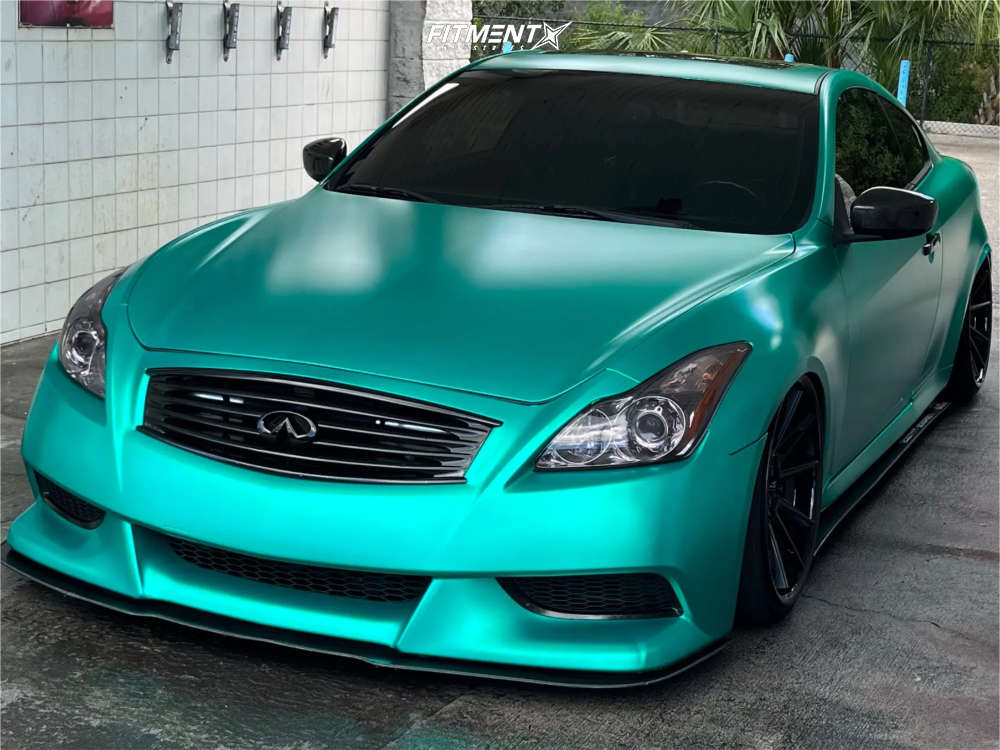 2009 INFINITI G37 Sport with 20x10.5 Ferrada CM2 and Achilles 255x30 on ...