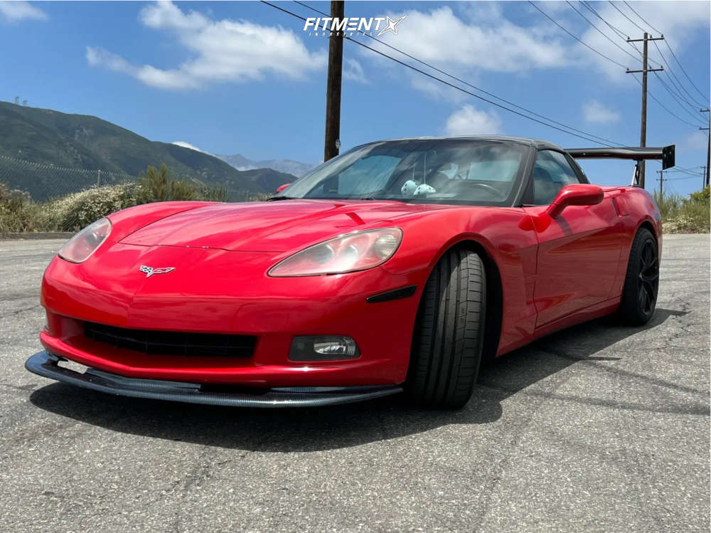 2008 Chevrolet Corvette Base with 18x9.5 ESR Rf2 and Continental 255x40 ...