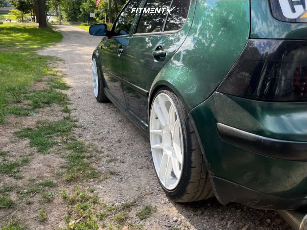 2000 Volkswagen Golf GLS with 18x8.5 ESR Cs8 and Yokohama 225x40 on ...