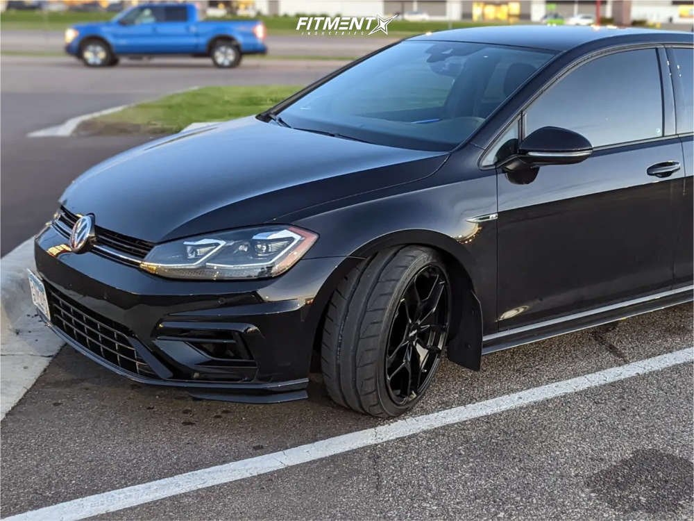 2019 Volkswagen Golf R Base with 19x8.5 Rotiform Hur and Nitto 235x35 ...