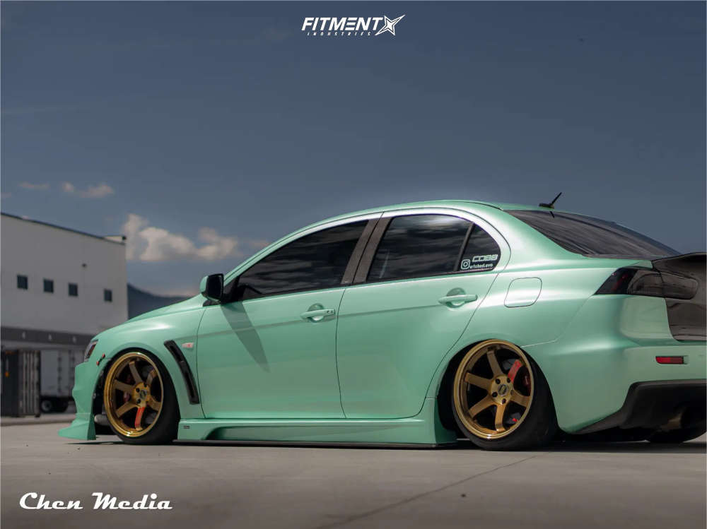 2008 Mitsubishi Lancer Evolution GSR with 18x10.5 AVID1 Av6 and Nitto ...