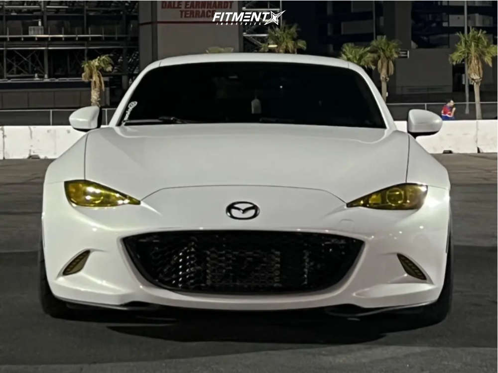 2017 Mazda MX-5 Miata RF Grand Touring with 16x8 Advan Racing RG-D2 and ...