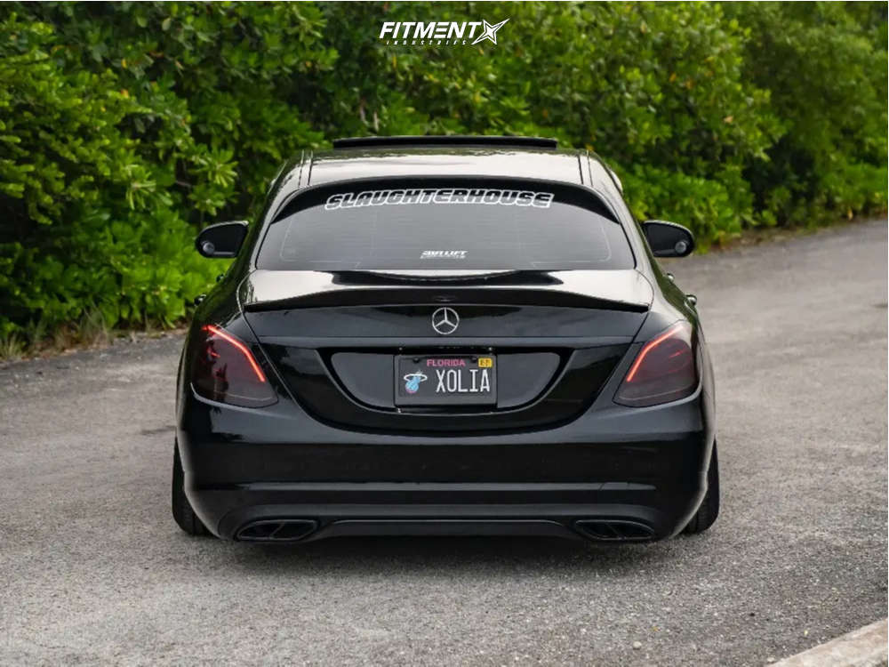 2018 Mercedes-Benz C300 Base with 18x9 Avant Garde F140 and Continental ...