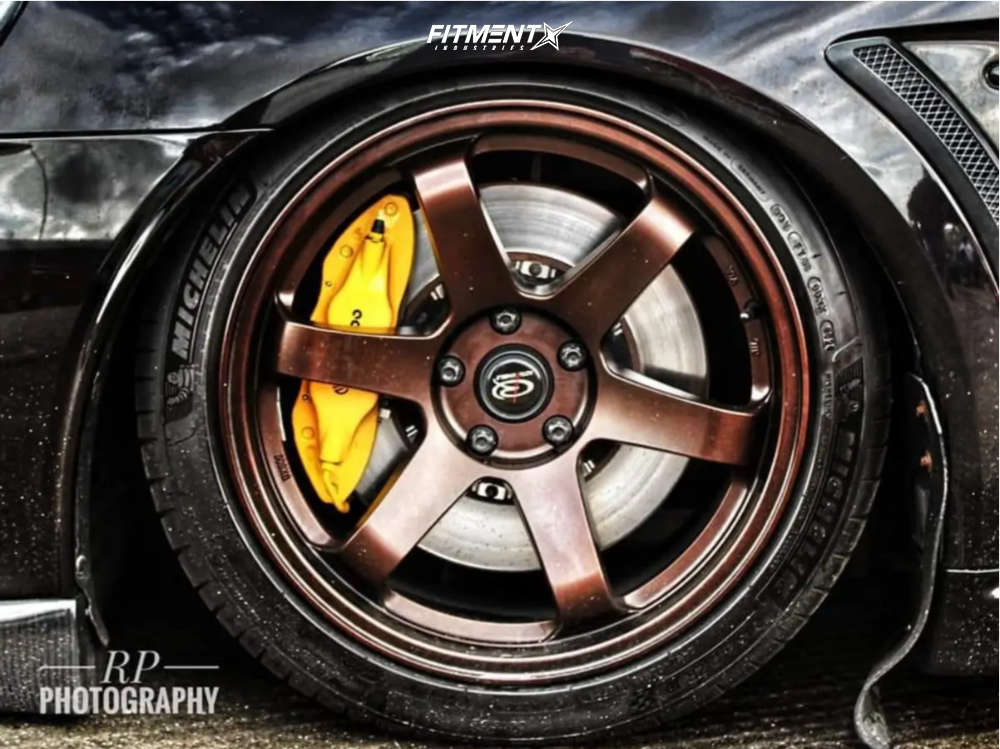 2009 Mitsubishi Lancer Evolution GSR with 18x9.5 Rota Grid and Michelin ...