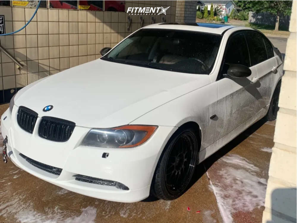 2007 BMW 328i Base with 18x8.5 Aodhan Ah02 and Vercelli 225x40 on Stock ...