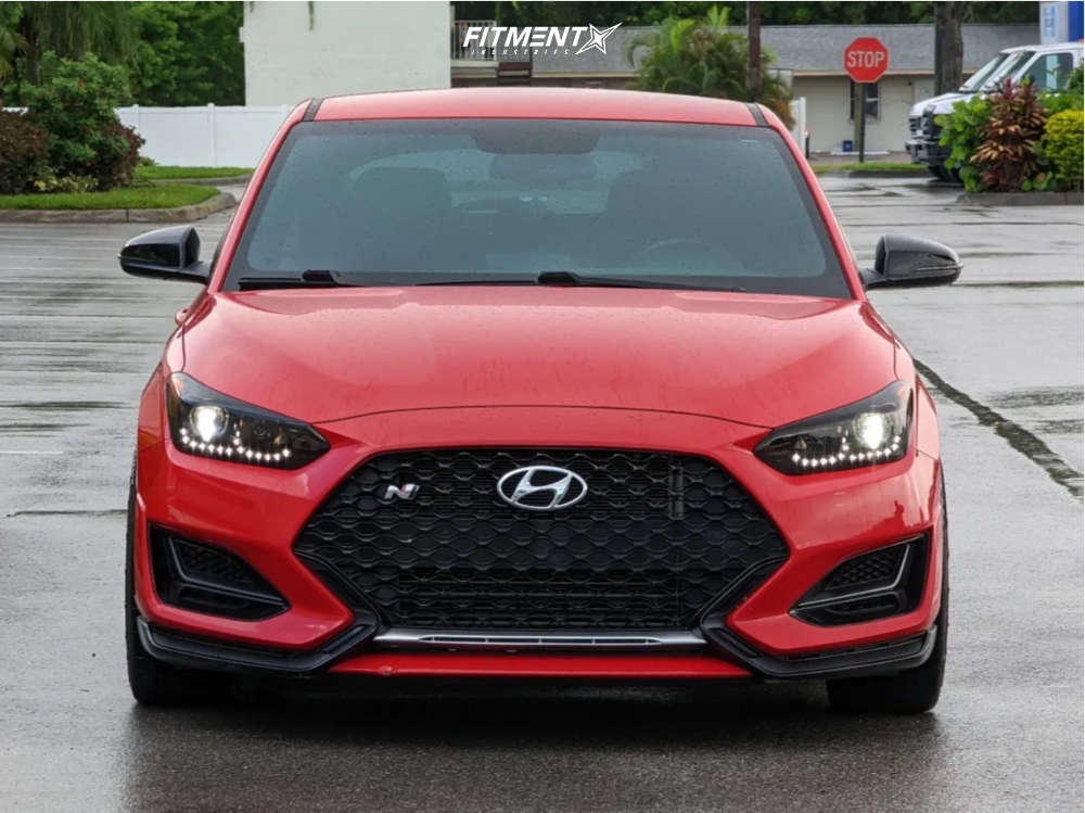 2020 Hyundai Veloster N Base with 19x8.5 Rotiform Kb1 and Michelin ...