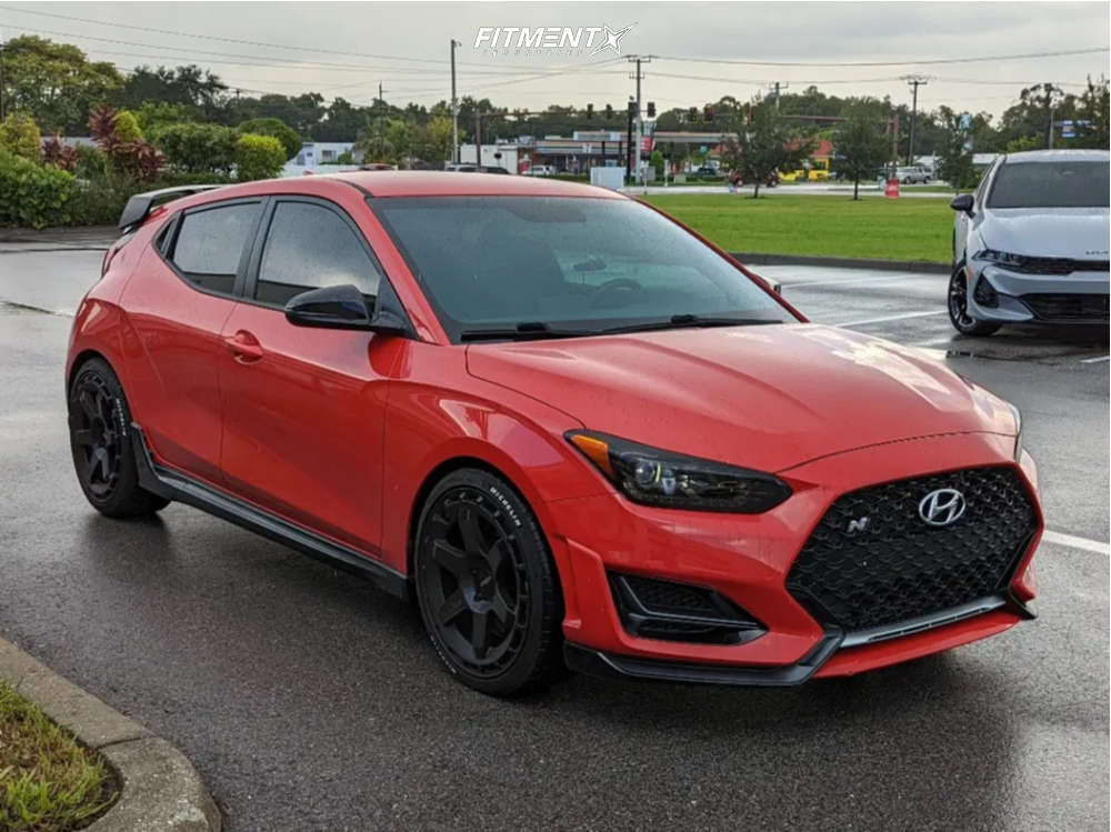 2020 Hyundai Veloster N Base with 19x8.5 Rotiform Kb1 and Michelin ...