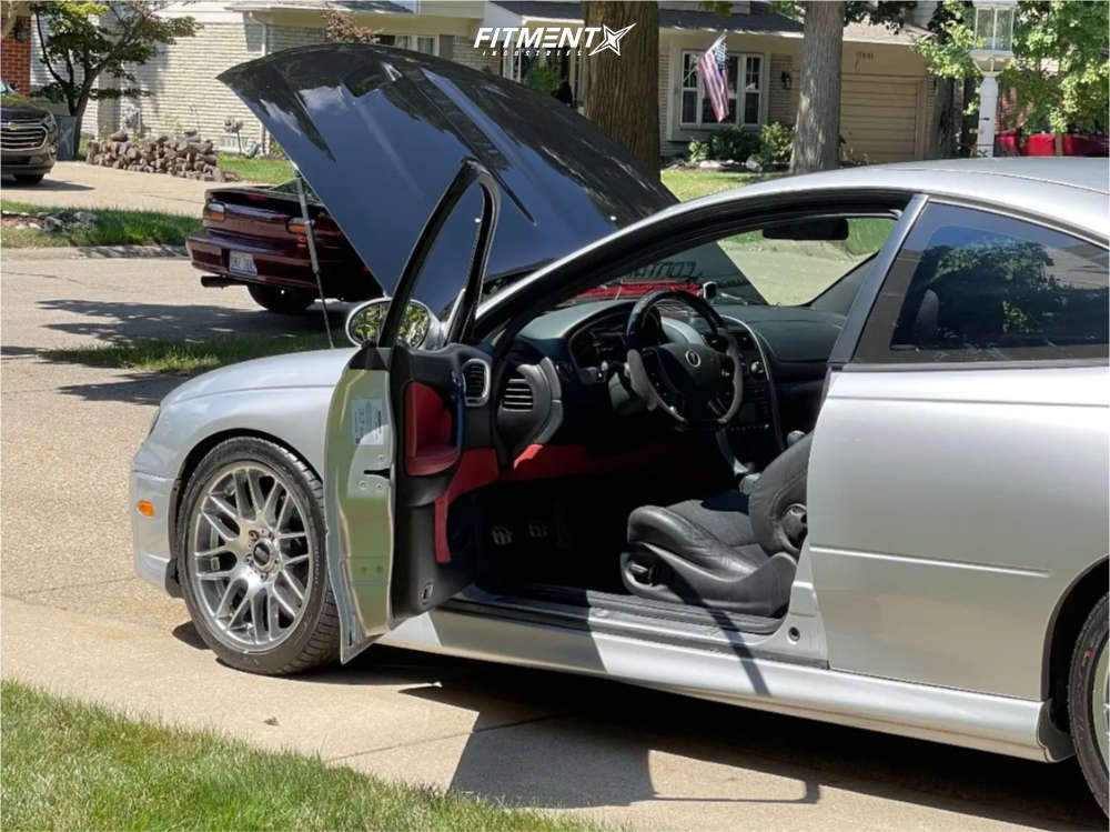 2004 Pontiac GTO Base with 18x8.5 VMR V703 and Dunlop 245x40 on ...