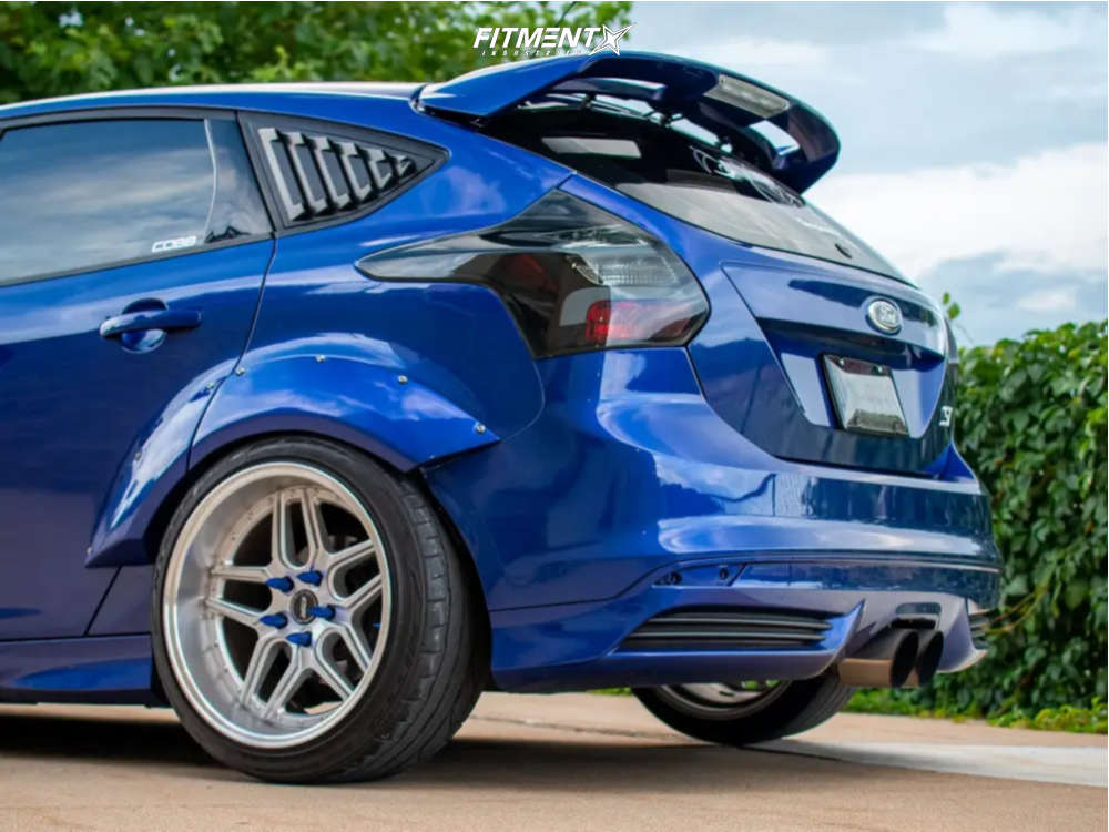2014 Ford Focus ST with 18x10.5 ESR Cs15 and Nitto 235x40 on Coilovers ...