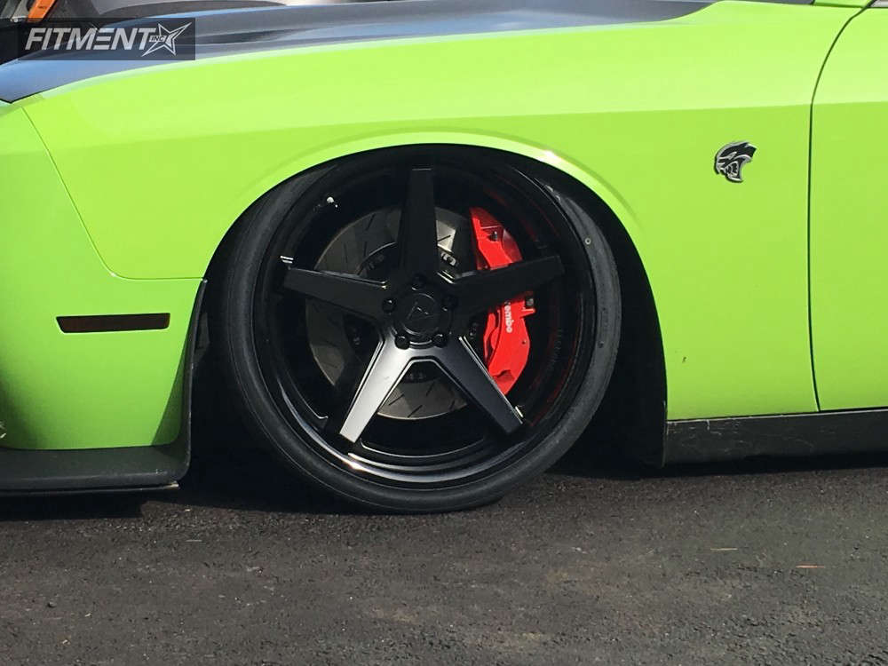 2015 Dodge Challenger SRT Hellcat with 22x9.5 Ferrada FR3 and Nitto ...