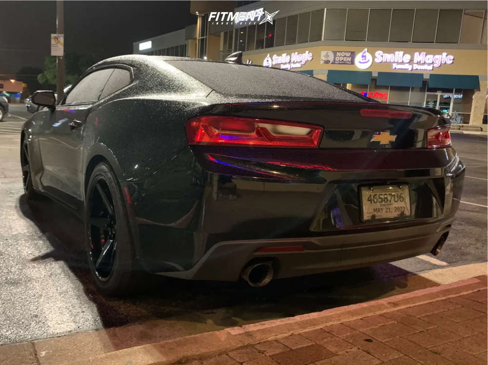 2016 Chevrolet Camaro LT with 20x9 Ferrada FR3 and Nitto 255x35 on ...