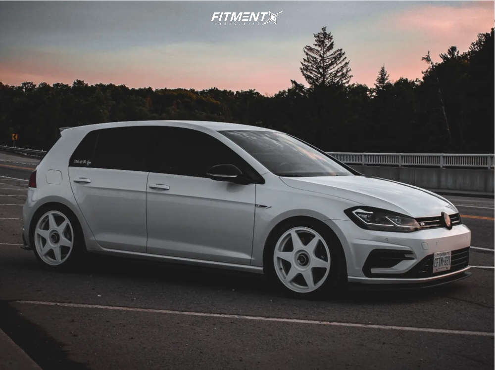 2018 Volkswagen Golf R Base with 18x8.5 Fifteen52 Tarmac Evo and ...