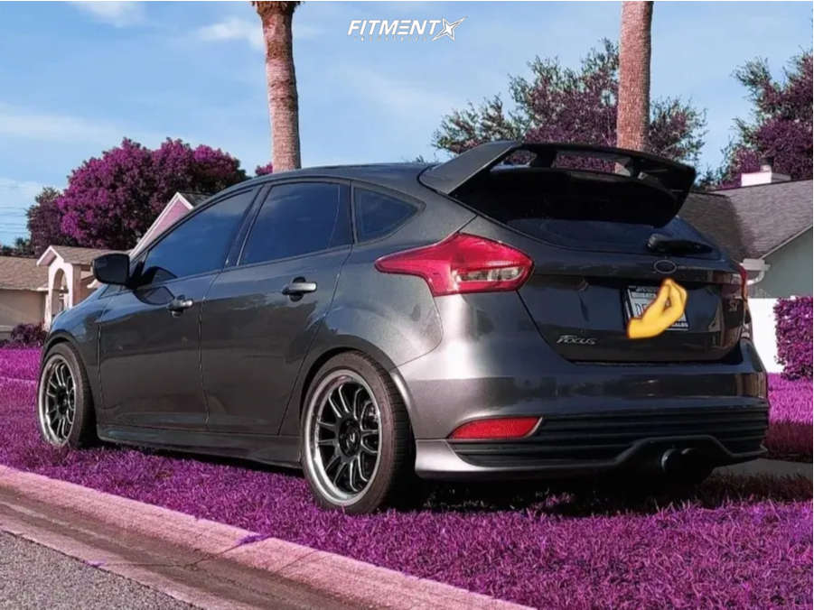 2018 Ford Focus ST with 18x9 Cosmis Racing Xt-206r and Ironman 235x40 ...
