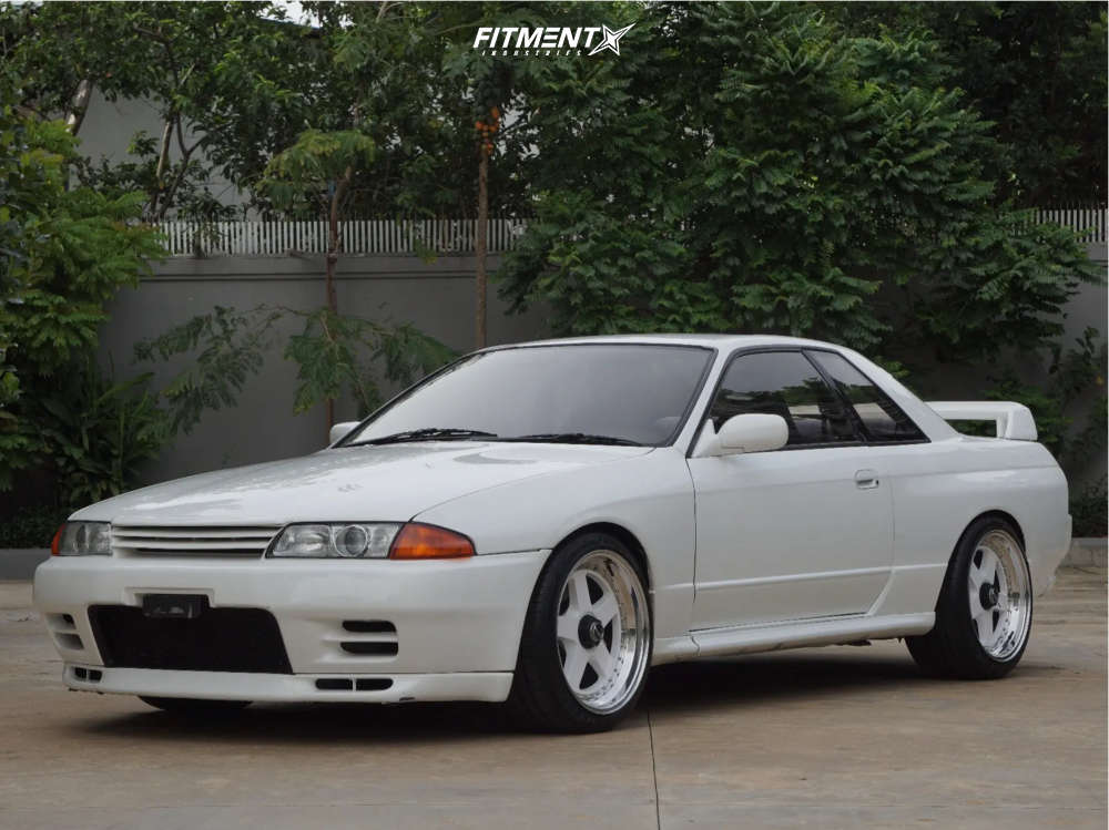 1994 Nissan Skyline GT-R with 18x10.5 Image Wheels VR5 and Atlas 265x35 ...