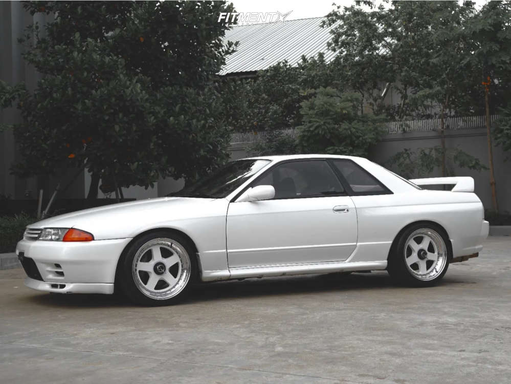 1994 Nissan Skyline GT-R with 18x10.5 Image Wheels VR5 and Atlas 265x35 ...