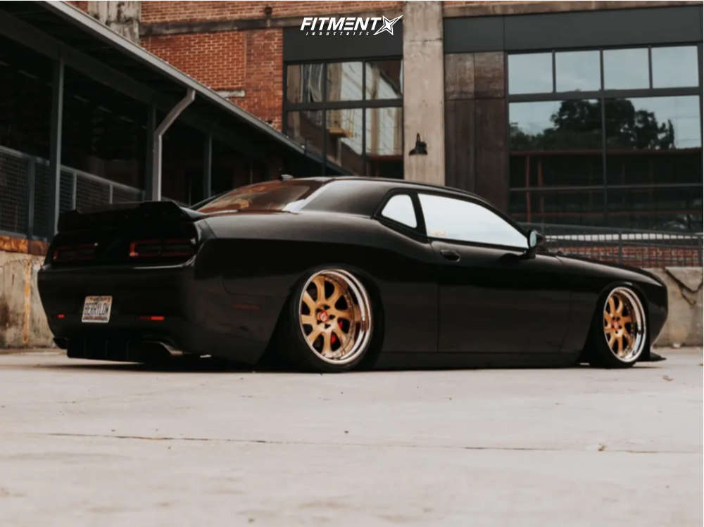 2018 Dodge Challenger R/T 392 with 21x10 VIP Modular Vr12 and Achilles ...