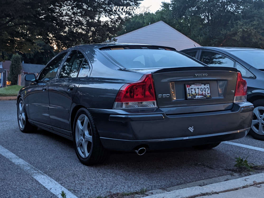2006 Volvo S60 T5 with 17x7 Ronal R42 and Nokian 235x45 on Lowering ...